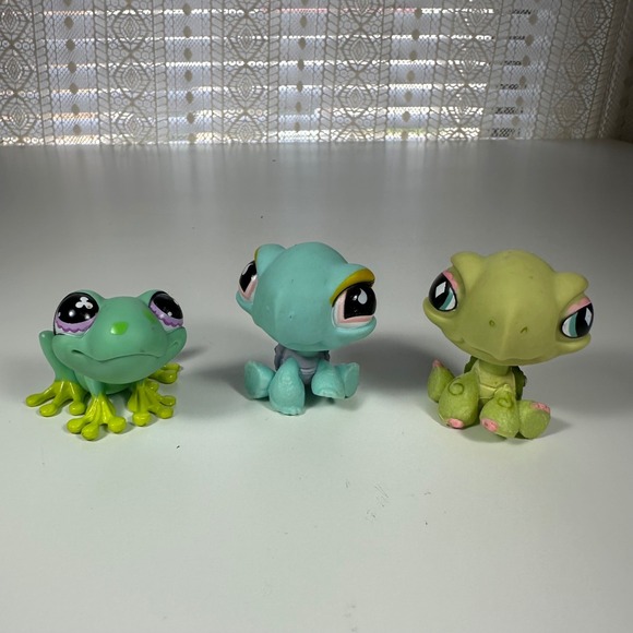 Hasbro | Toys | Littlest Pet Shop Lps Frogs Turtles Figures Bundle Lot ...